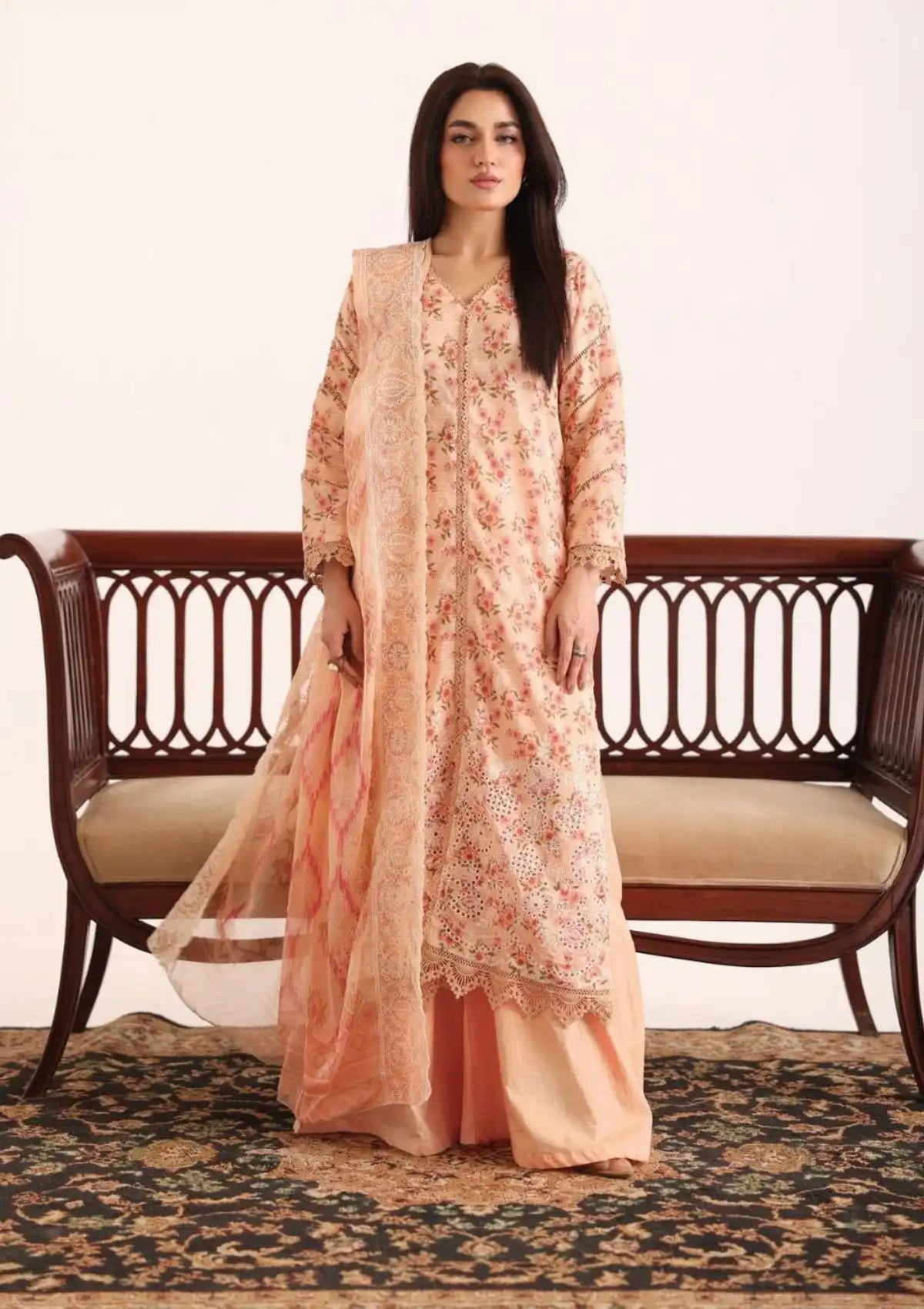 Johra Aniya Chikankari Lawn'25 JH-678 – Mohsin Saeed Fabrics