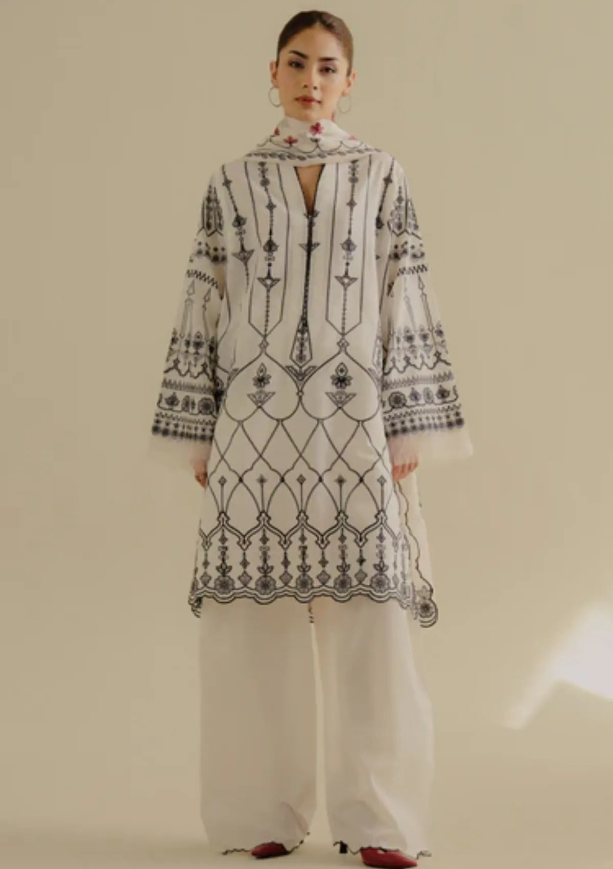 Coco By Zara Shahjahan Lawn Drop 2'25 D-2B Iris – Mohsin Saeed Fabrics