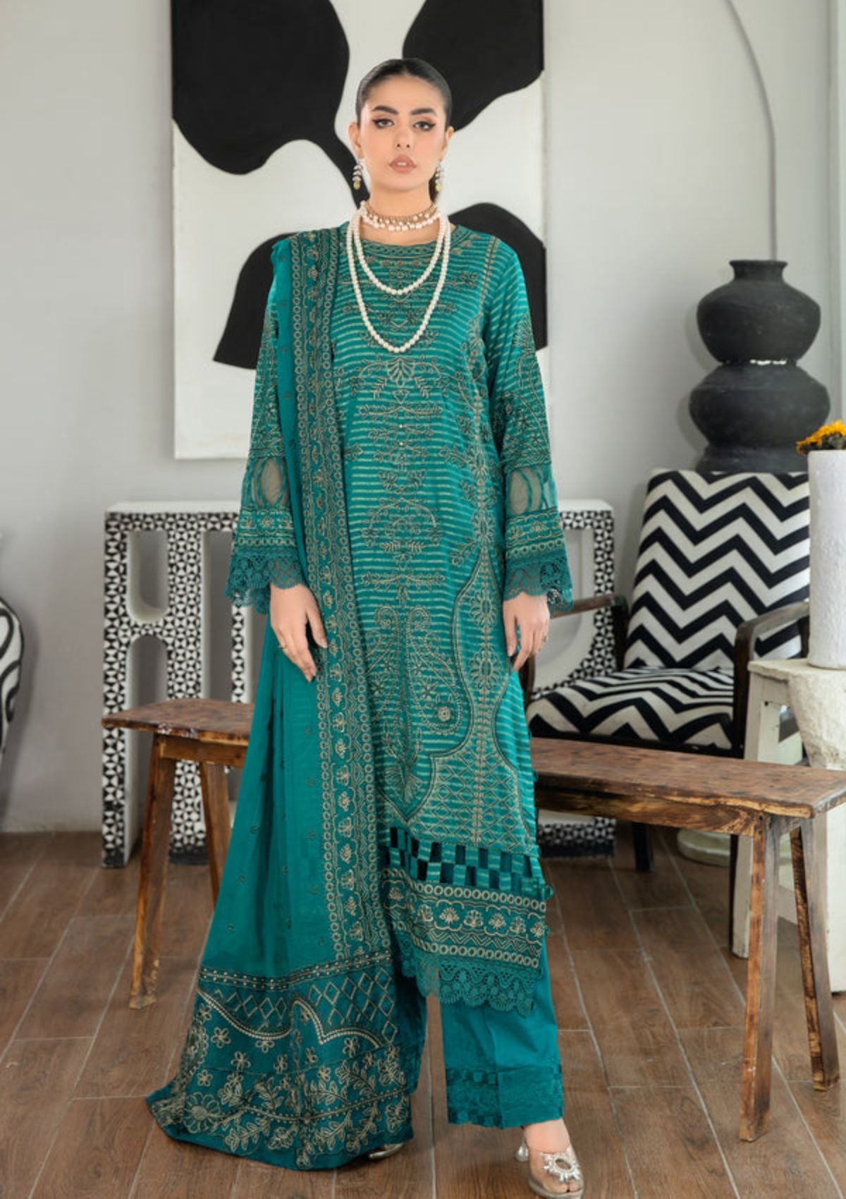 Johra Jahan Ara Lawn'24 JH-95 – Mohsin Saeed Fabrics