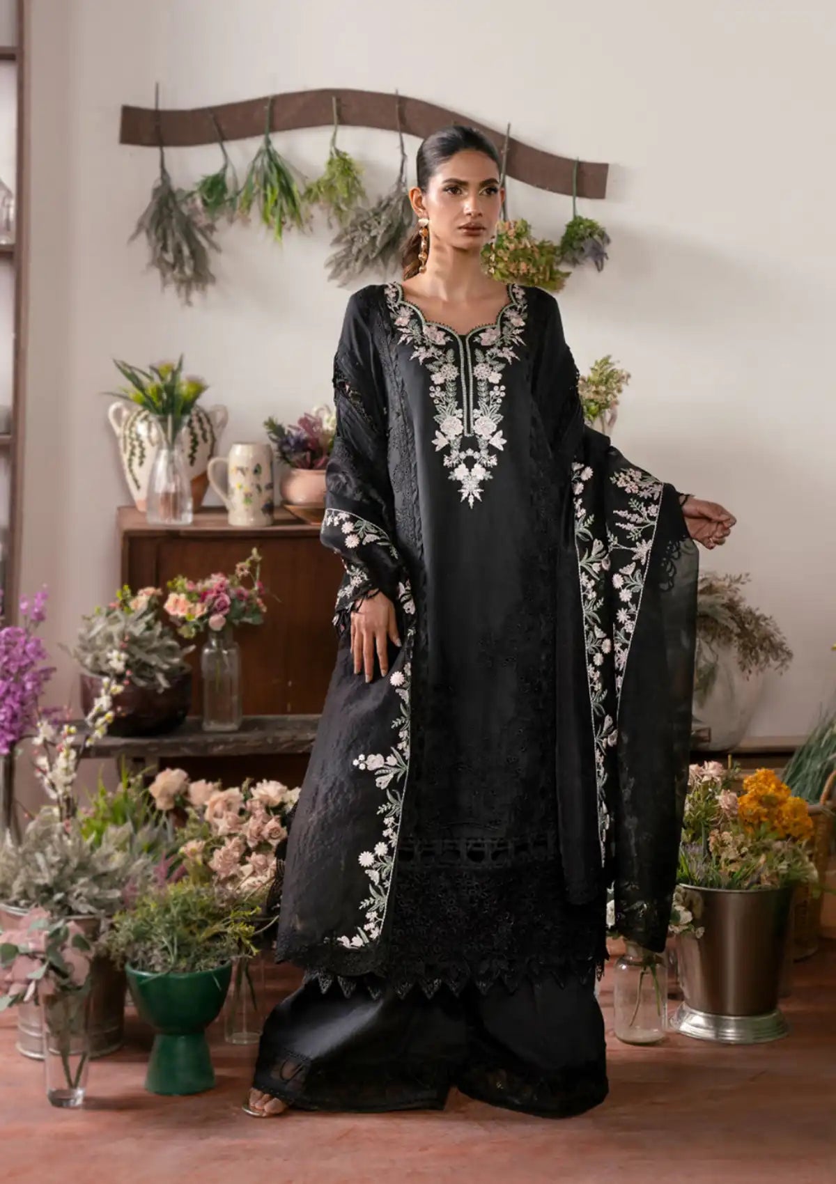 ZF Kai Luxury Lawn'25 - SAFIA – Mohsin Saeed Fabrics