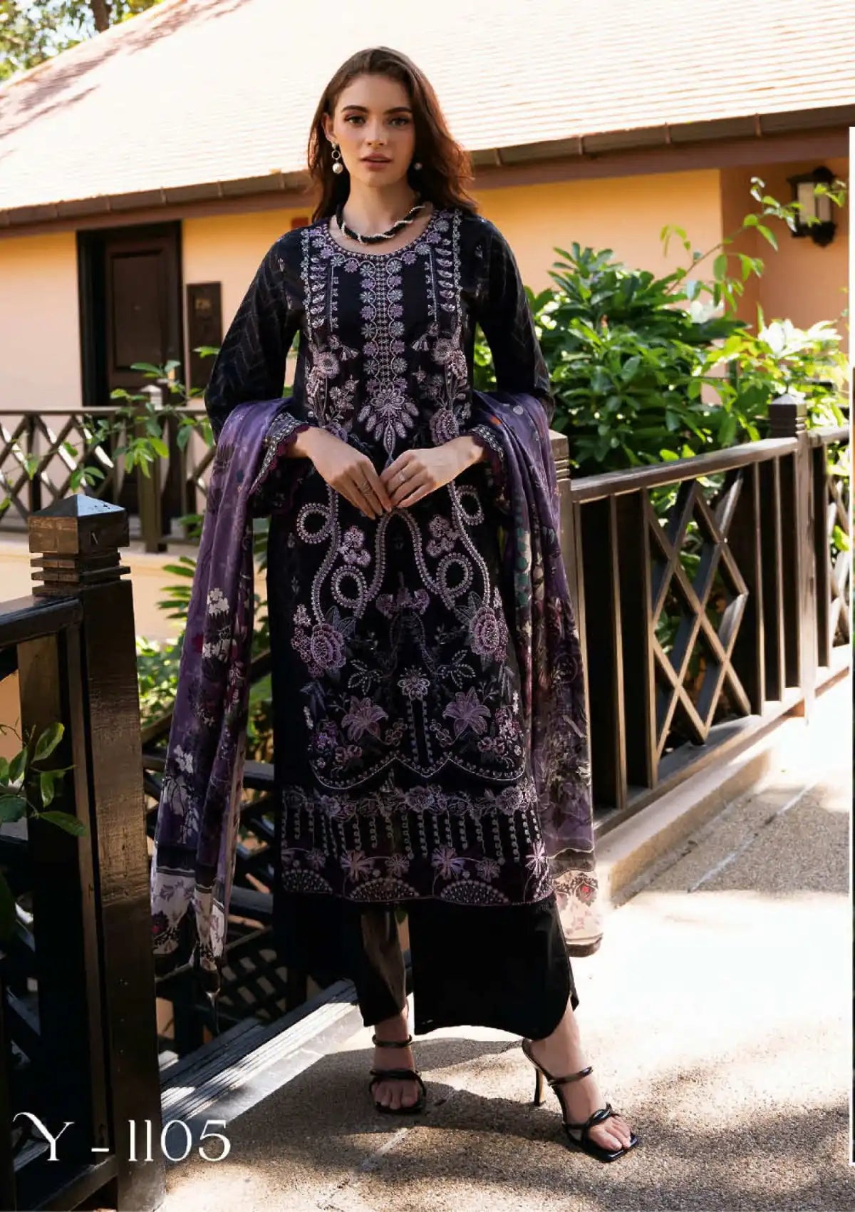 Ramsha Riwayat Luxury Lawn Vol-11'25 Y-1105 – Mohsin Saeed Fabrics