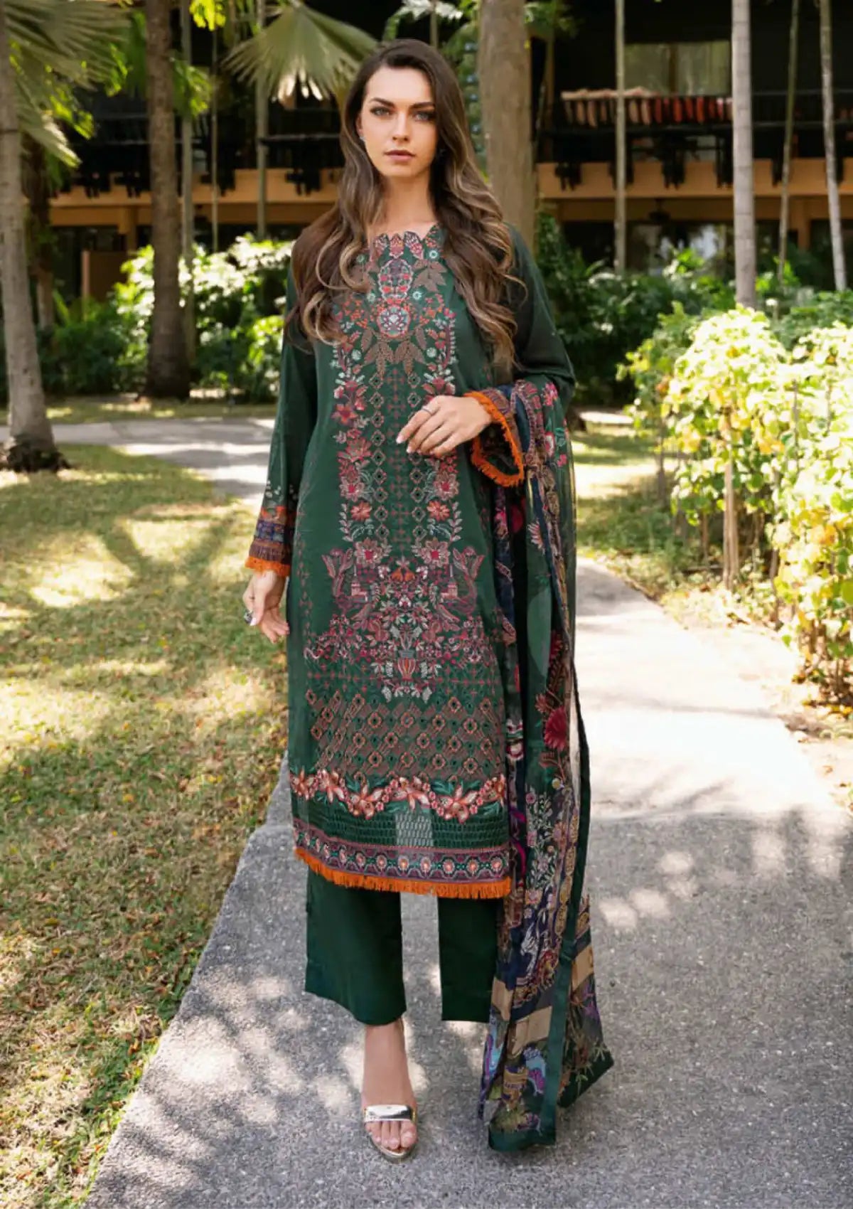 Ramsha Riwayat Luxury Lawn Vol-11'25 Y-1107 – Mohsin Saeed Fabrics