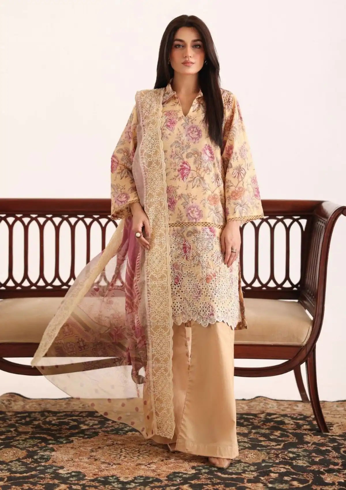 Johra Aniya Chikankari Lawn'25 JH-676 – Mohsin Saeed Fabrics