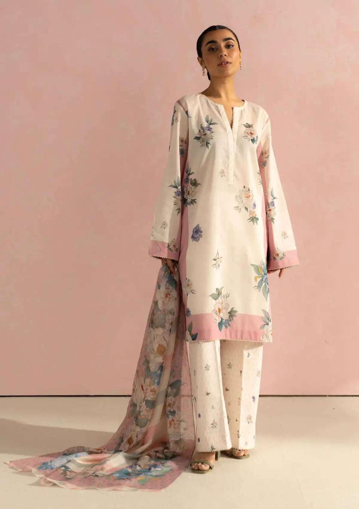 Coco By Zara Shahjahan Prints'25 D-02B-SOFIA – Mohsin Saeed Fabrics