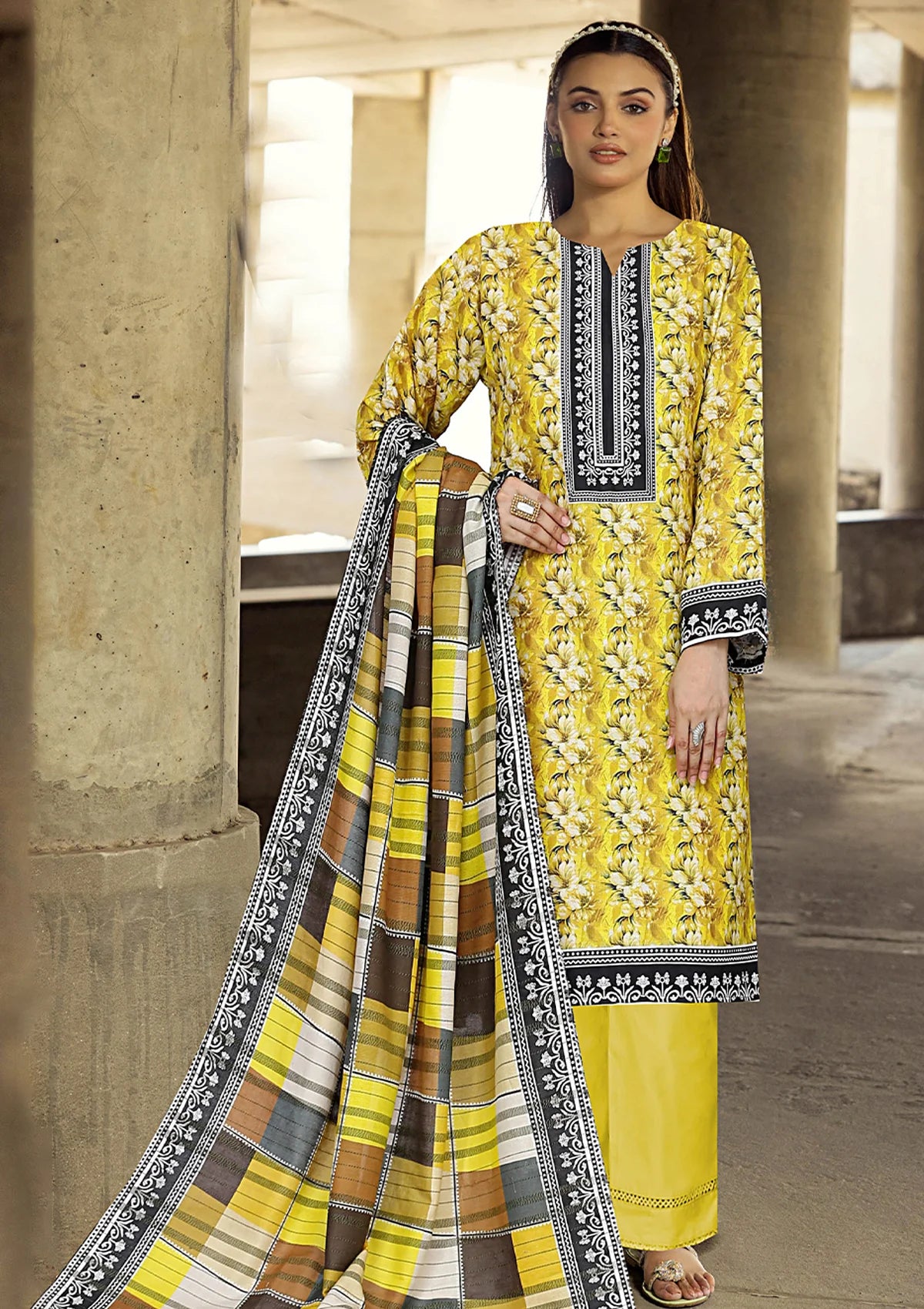 Haseen By Usman Kashif'24 Vol-1004 DE-05 – Mohsin Saeed Fabrics