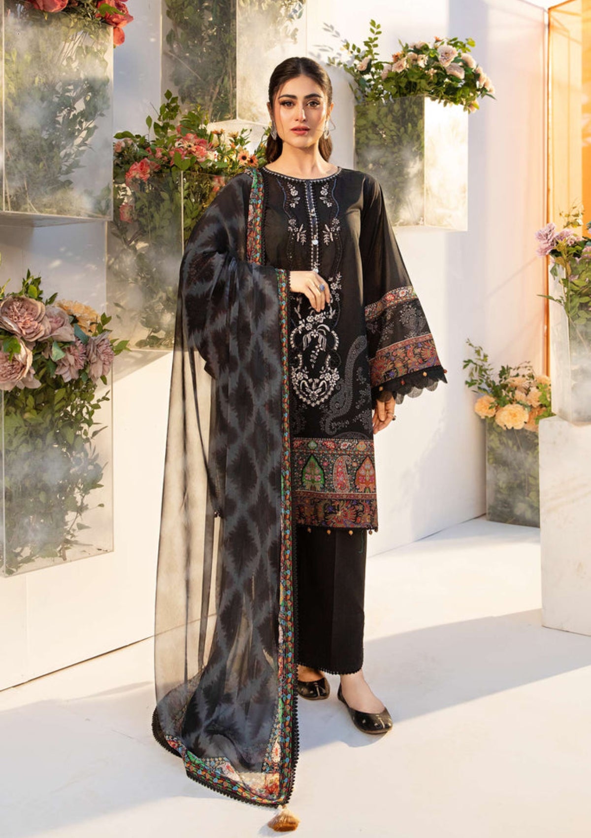 Maria.B M.Basic Lawn'25 Vol-1 D-3A – Mohsin Saeed Fabrics