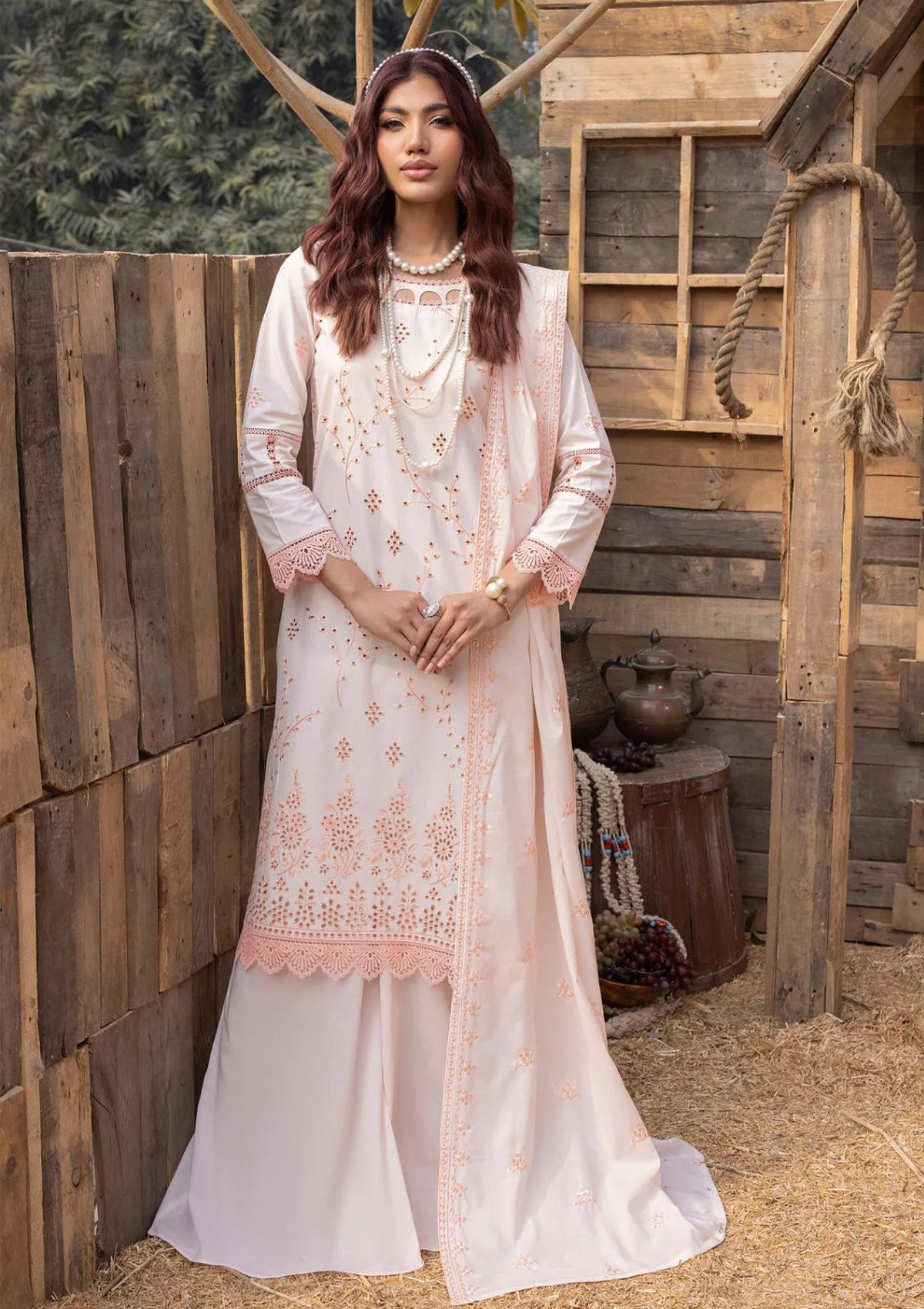 Mehru By Mahnur Lawn'24 D-03 – Mohsin Saeed Fabrics
