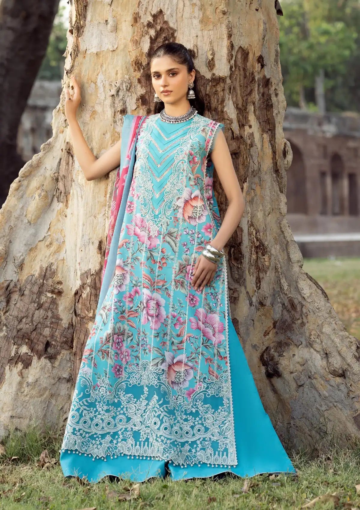 Bin Ilyas Naqash Naaz Summer'25 N-85B – Mohsin Saeed Fabrics