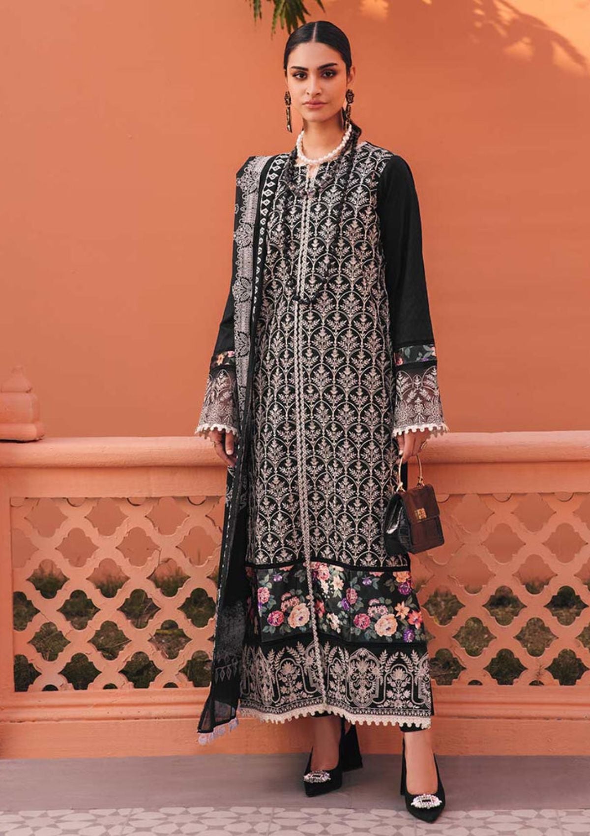 RajBari Premium Festive '23 D-2B – Mohsin Saeed Fabrics