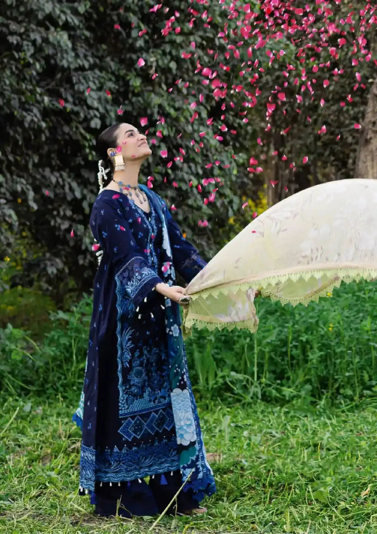Ramsha Riwayat Luxury Lawn'25 Vol-12 Y-1203 – Mohsin Saeed Fabrics