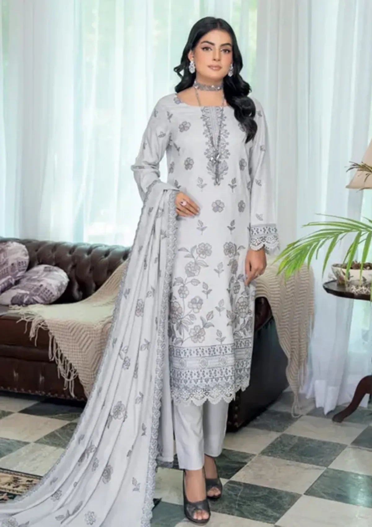 Riaz Arts Rubab Premium Winter'25 D-05 – Mohsin Saeed Fabrics