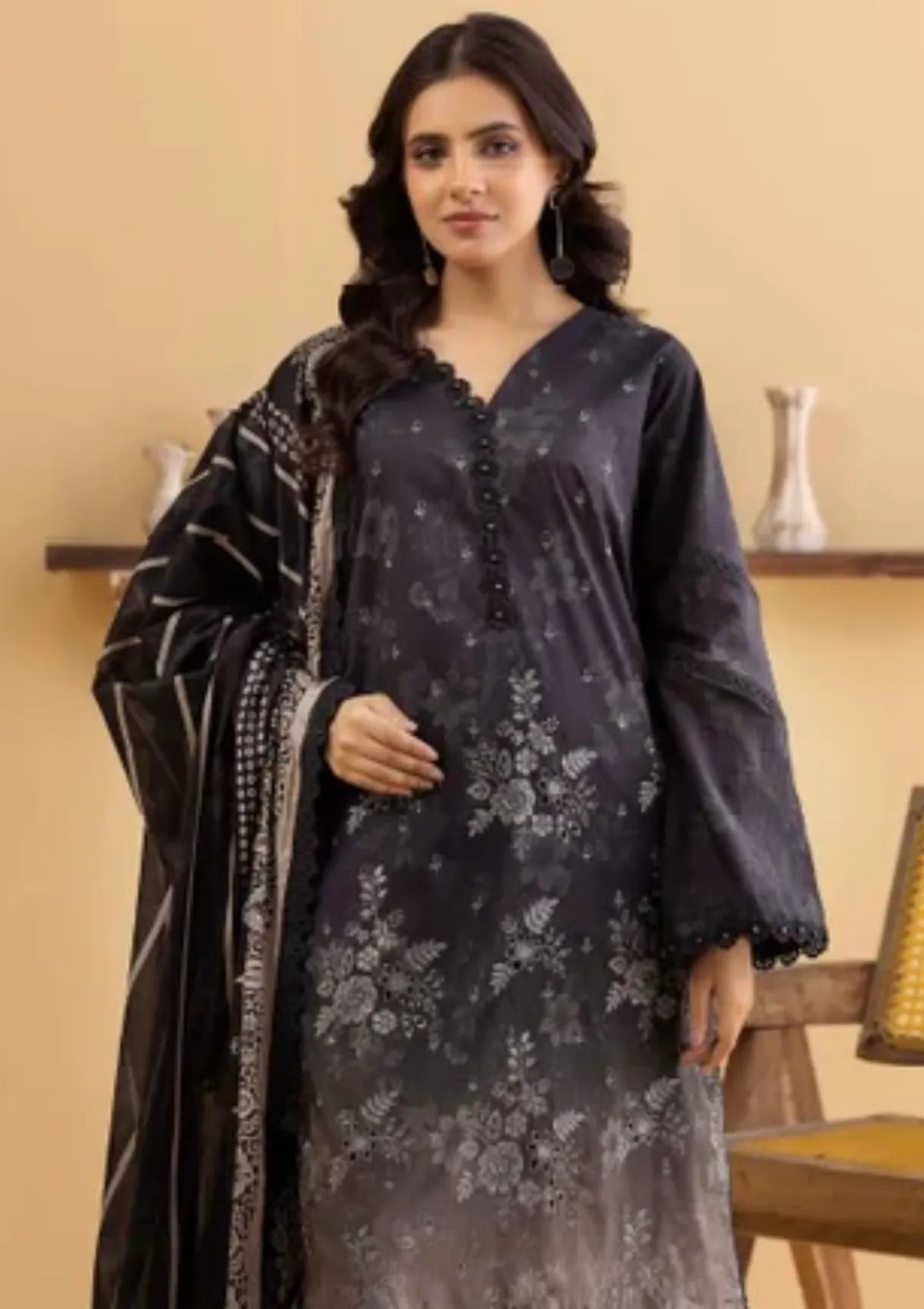 Khoobsurat Milan Rut Emb Lawn'25 MR-20 – Mohsin Saeed Fabrics