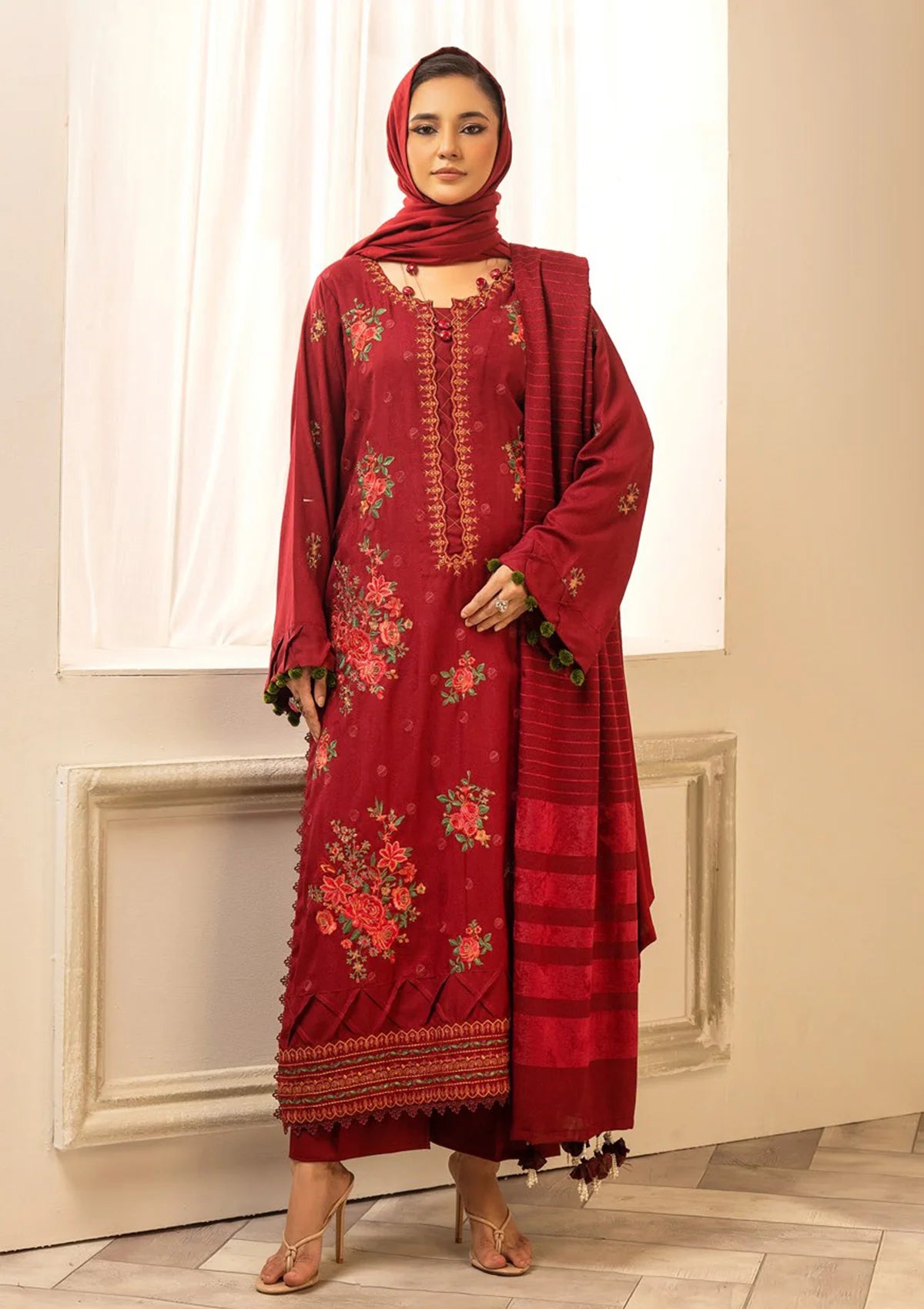 Umdah By KZ Emb Swiss Wool'24 D-01 – Mohsin Saeed Fabrics