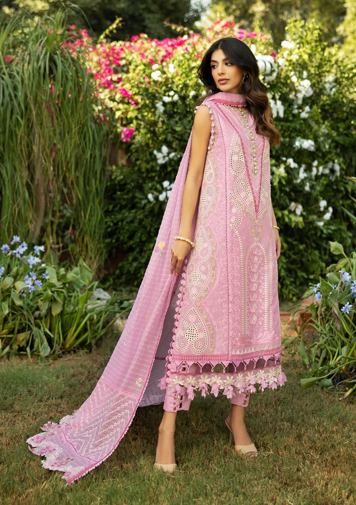 Siraa by SFK Lawn'25 D-07B – Mohsin Saeed Fabrics