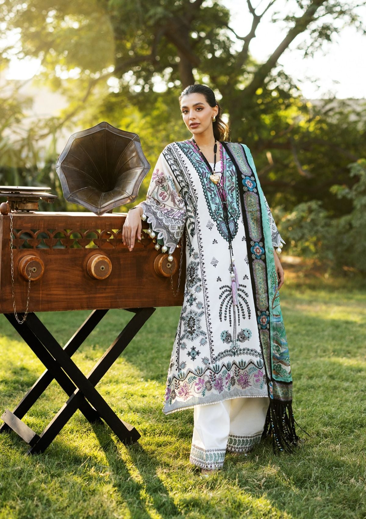 Siraa by SFK Lawn'25 D-02B – Mohsin Saeed Fabrics